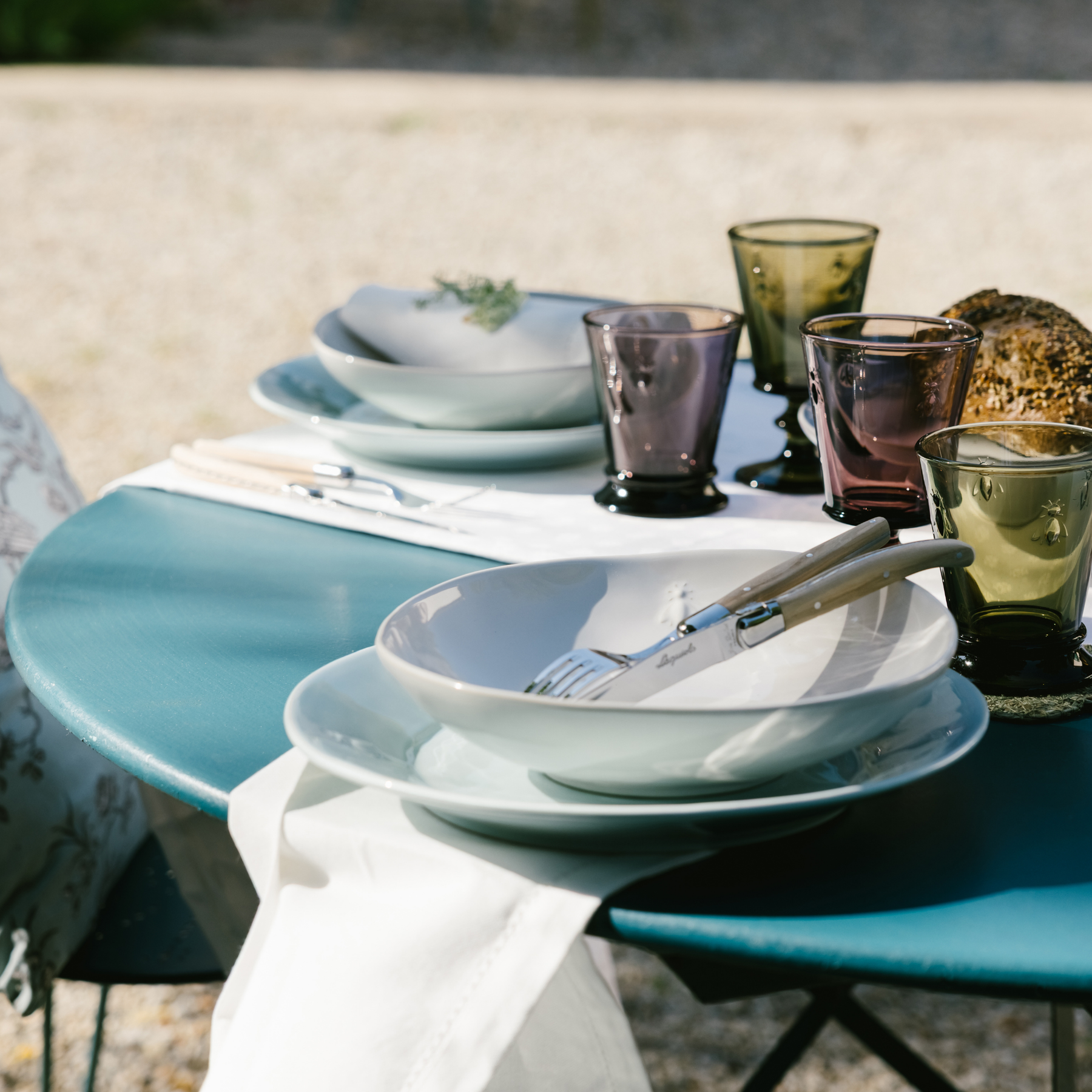 Bee Ceramic Pasta Plates Set of 4 | French Tableware – La Rochere